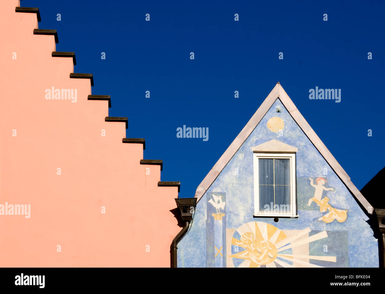 Stepped roof hi-res stock photography and images - Alamy