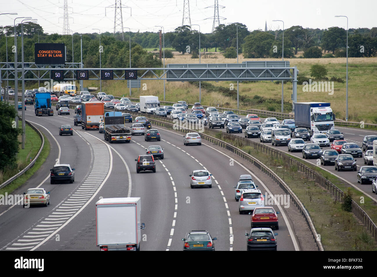Speed limit sign uk motorway hi-res stock photography and images - Alamy