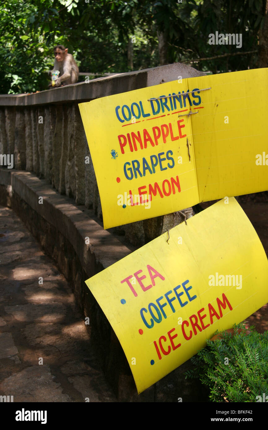 Refreshments sign hi-res stock photography and images - Alamy