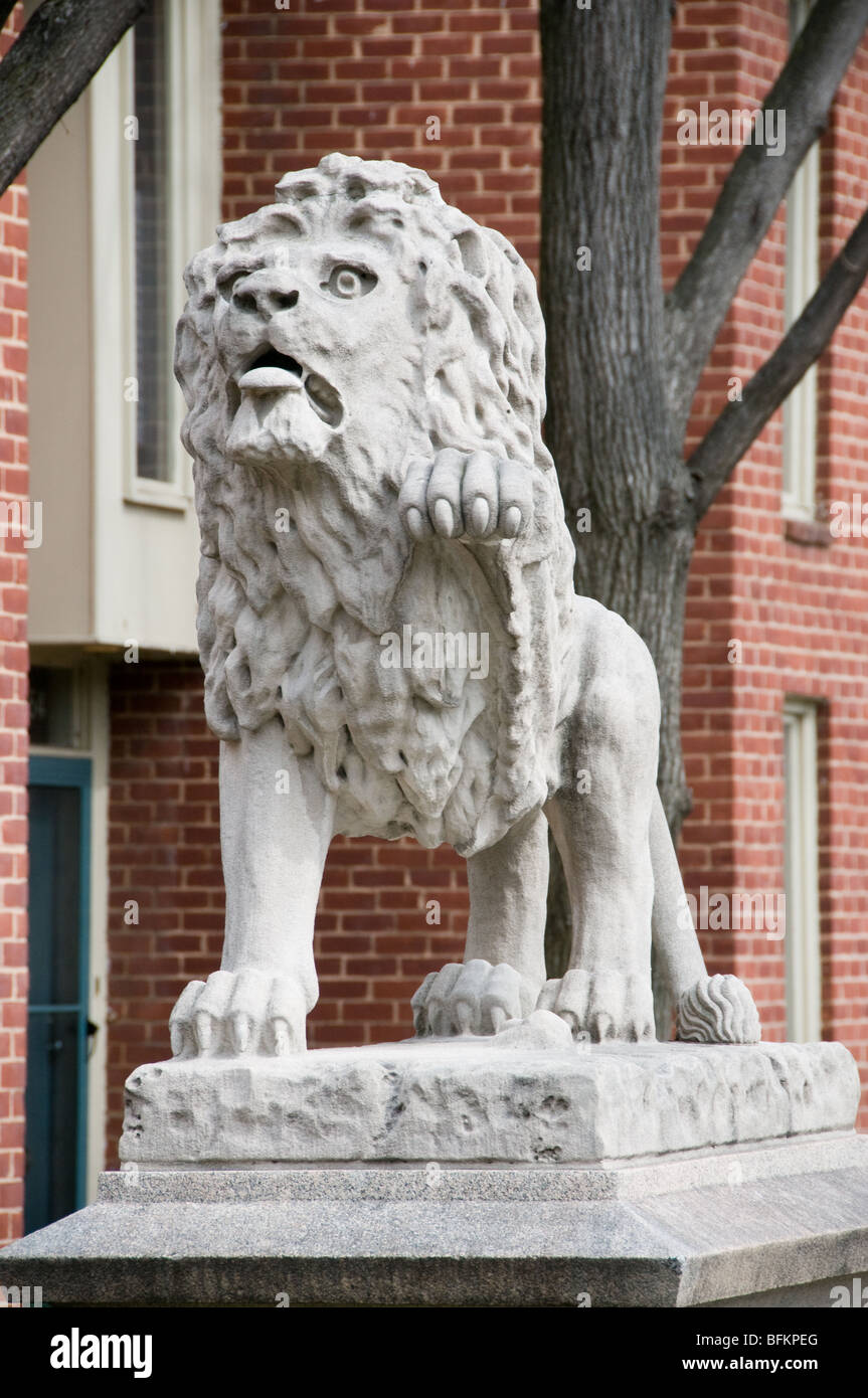 Sculpture in Baltimore Three Lions by Herman Henning (from the Calvert ...
