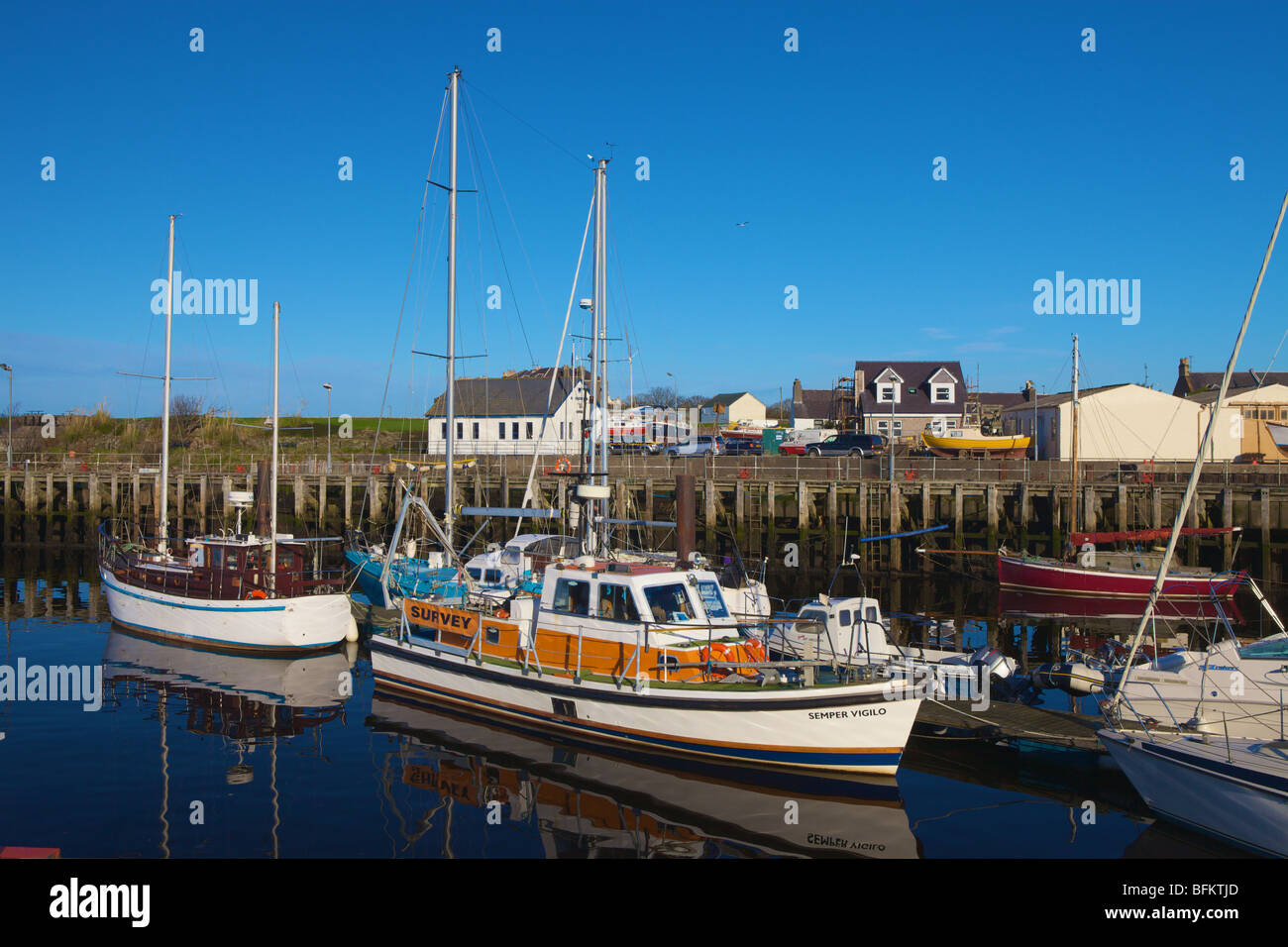 Girvan harbour hi-res stock photography and images - Alamy