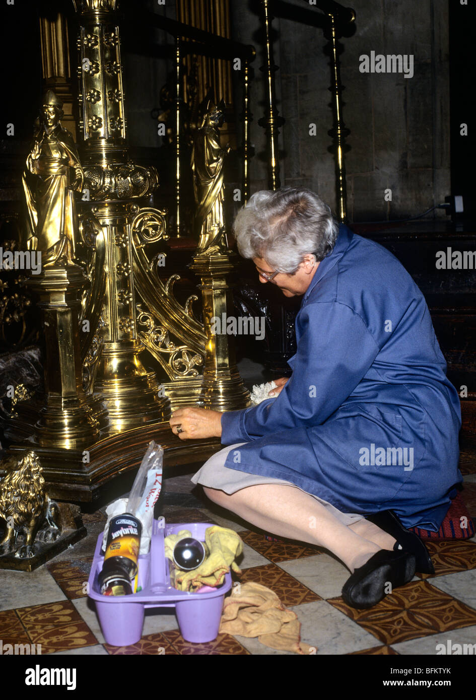 UK, England, Worcestershire, Worcester cathedral, cleaning lady Olive ...
