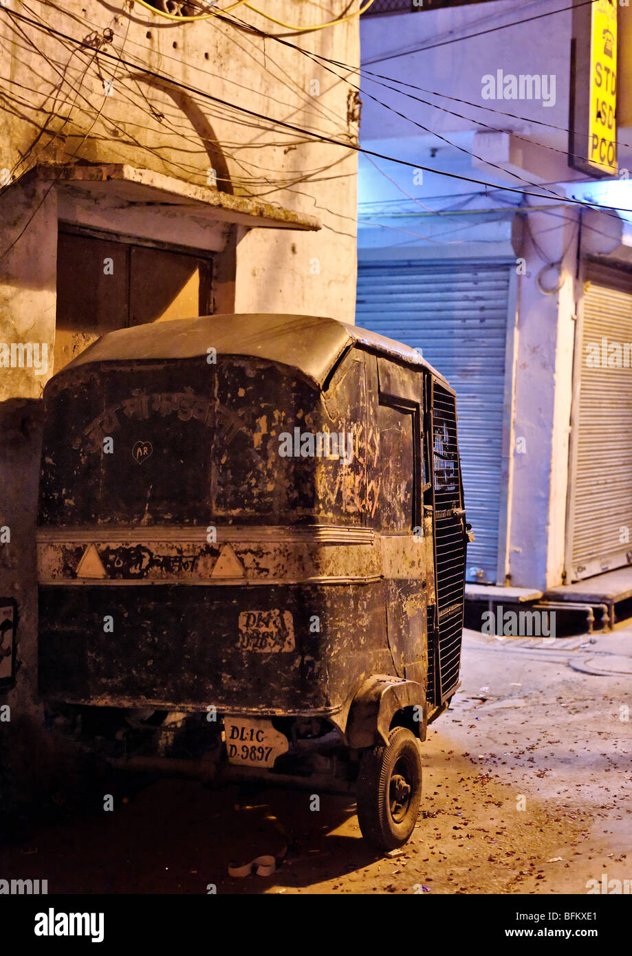 Auto rickshaw delhi hi-res stock photography and images - Alamy