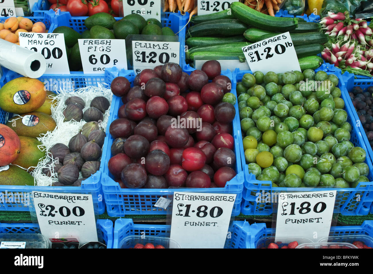 Fruit stall from top hi-res stock photography and images - Alamy
