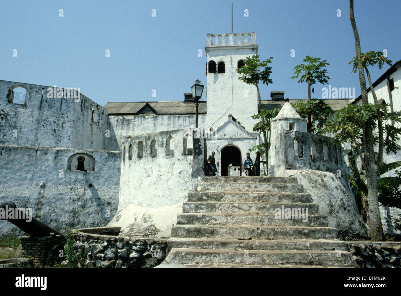 16th C Portuguese built St Jago s fort above the fishing port of Elmina ...