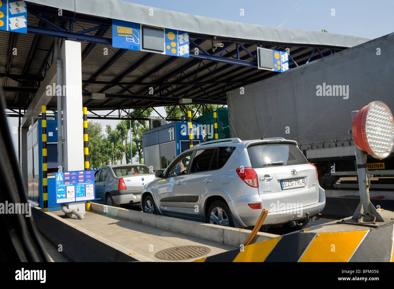 Driver tolls hi-res stock photography and images - Alamy