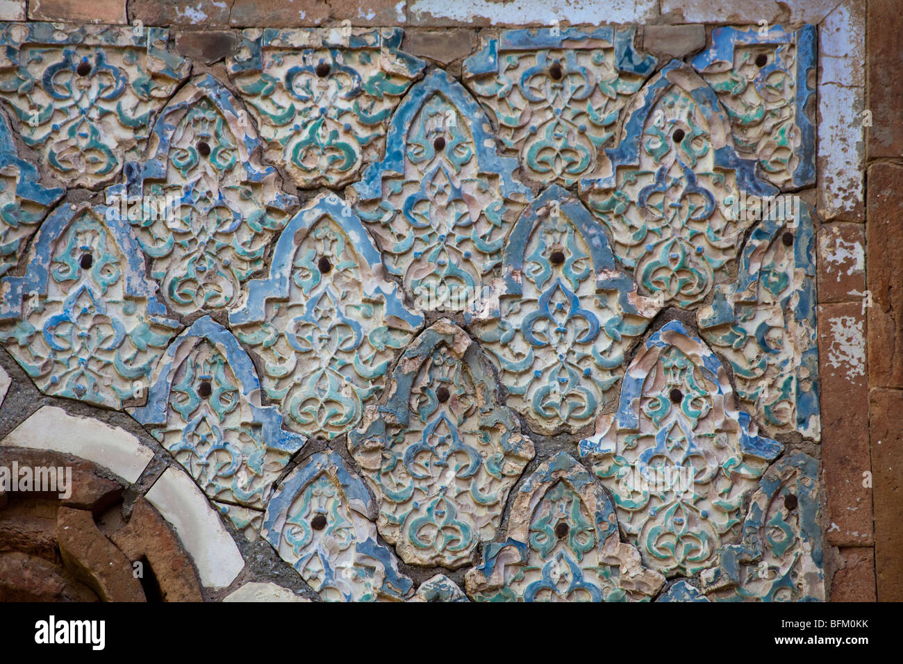 Alhambra tiles hi-res stock photography and images - Alamy