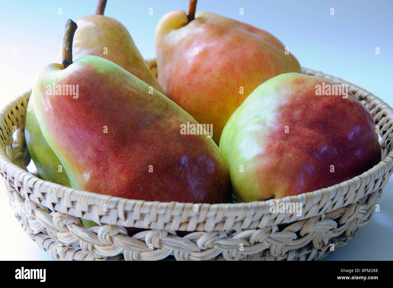 Basket of pears Stock Photo - Alamy