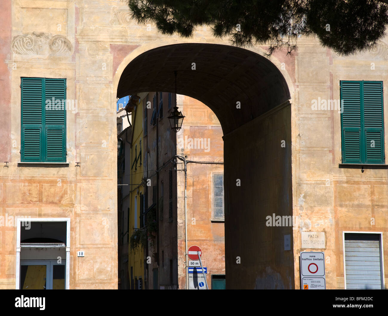 Archway Albenga, Liguria, Italy Stock Photo - Alamy
