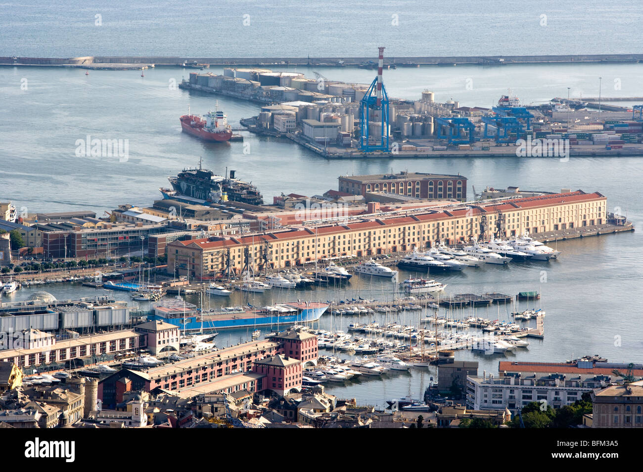 View docks hi-res stock photography and images - Alamy