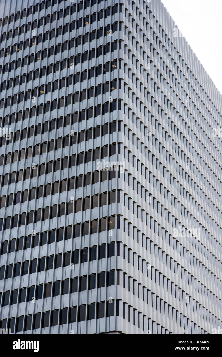 Tall gray building hi-res stock photography and images - Alamy