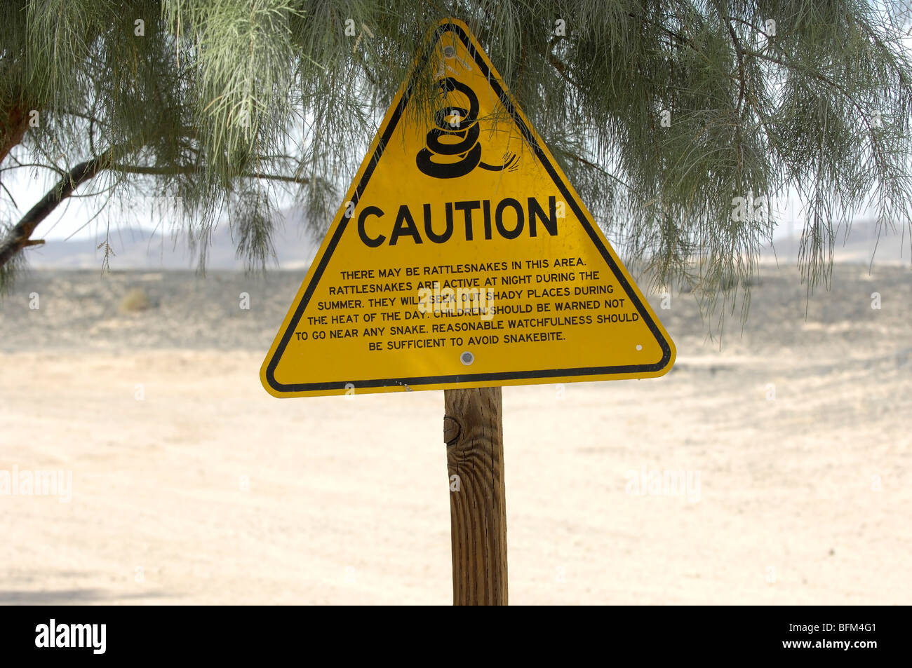 Caution sign snakes hi-res stock photography and images - Alamy