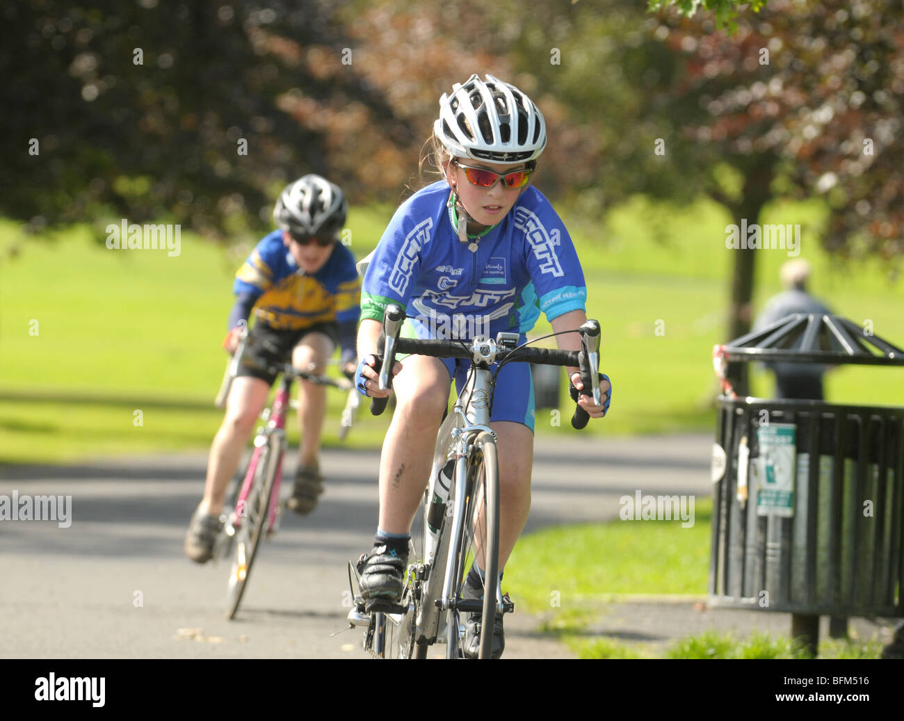 Racing bicycles hi-res stock photography and images - Alamy