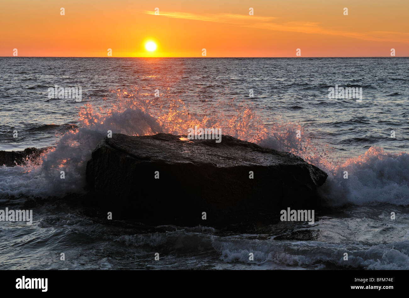 Lofoten sun hi-res stock photography and images - Alamy