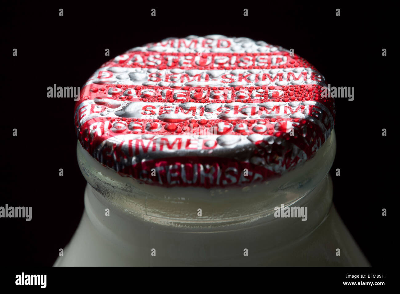 Red top semi skimmed milk hi-res stock photography and images - Alamy