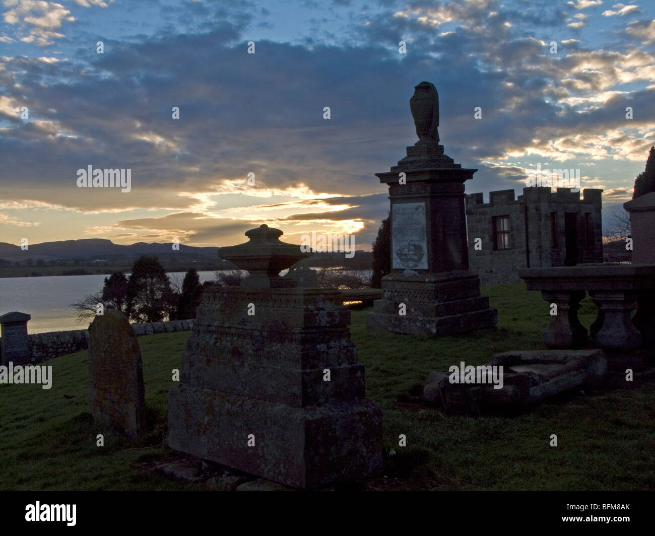 Old Parish Churchyard, Kirkgate, Kinross, Scotland Stock Photo - Alamy