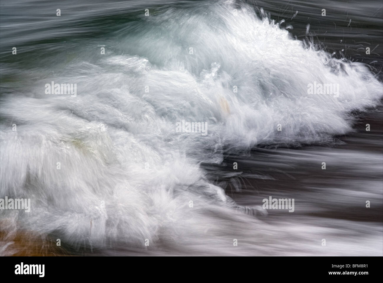 Wave panning hi-res stock photography and images - Alamy