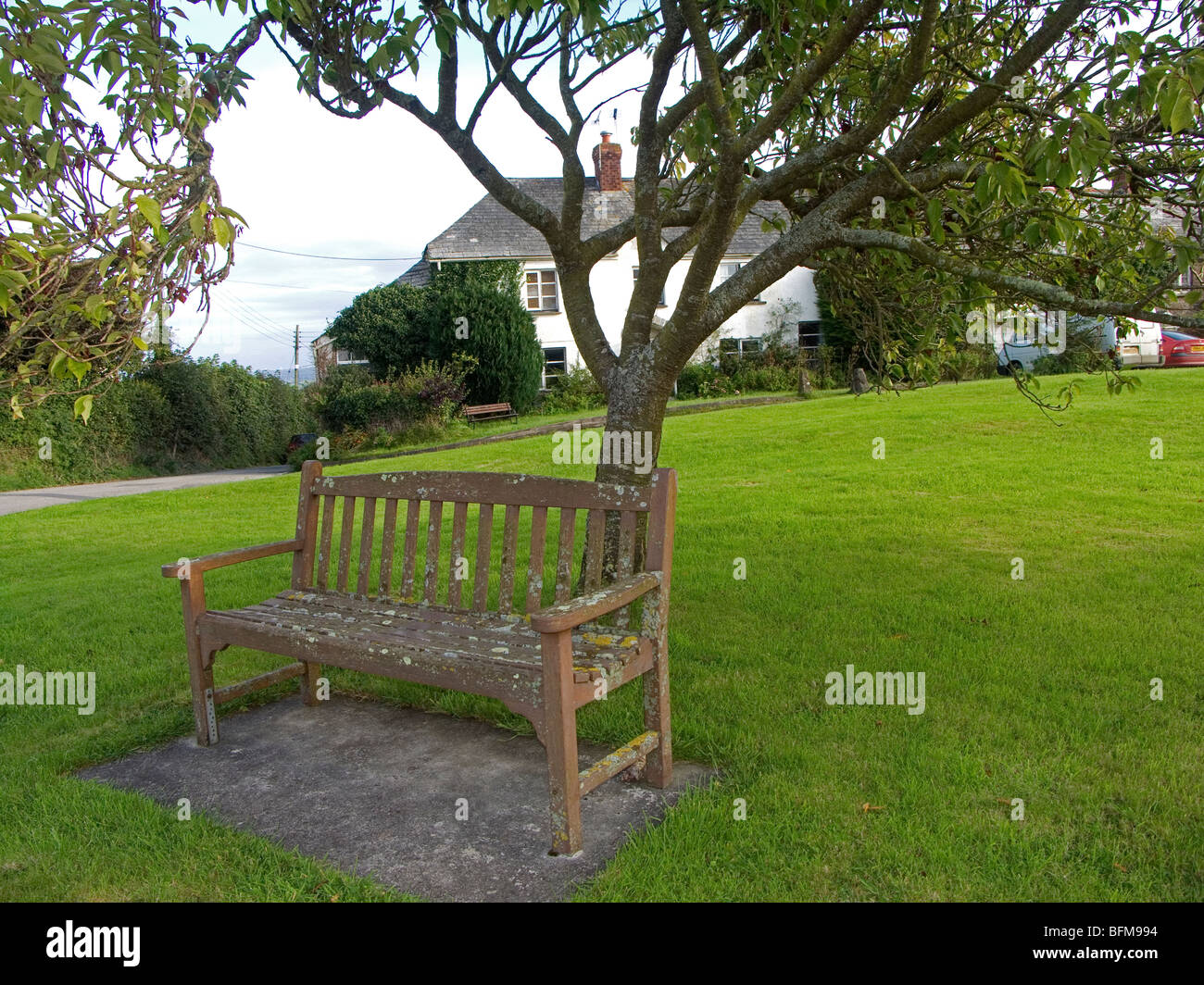 Bench, Village Green, Week St Mary, Cornwall Stock Photo - Alamy