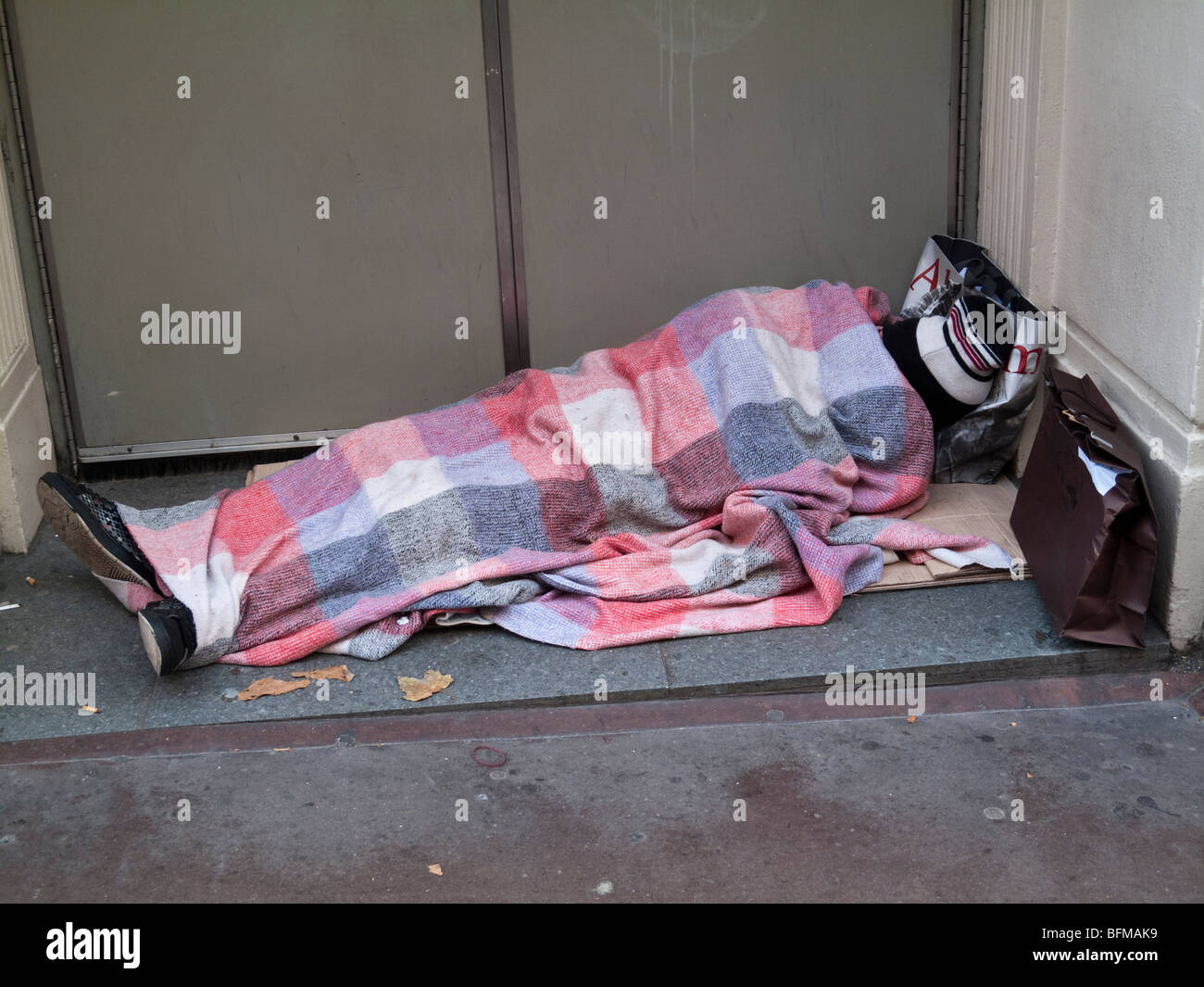 Homeless person doorway hi-res stock photography and images - Alamy