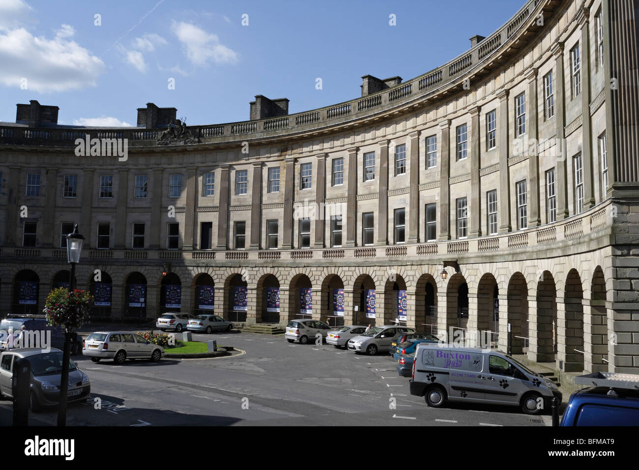 The buxton crescent hotel derbyshire hi-res stock photography and ...