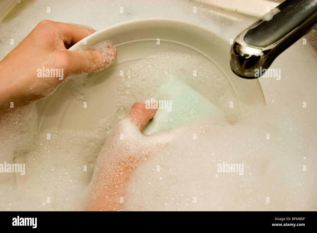 washing the dishes Stock Photo - Alamy