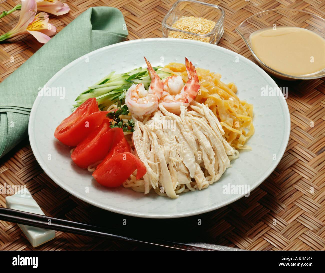Cold Chinese Noodle Stock Photo - Alamy