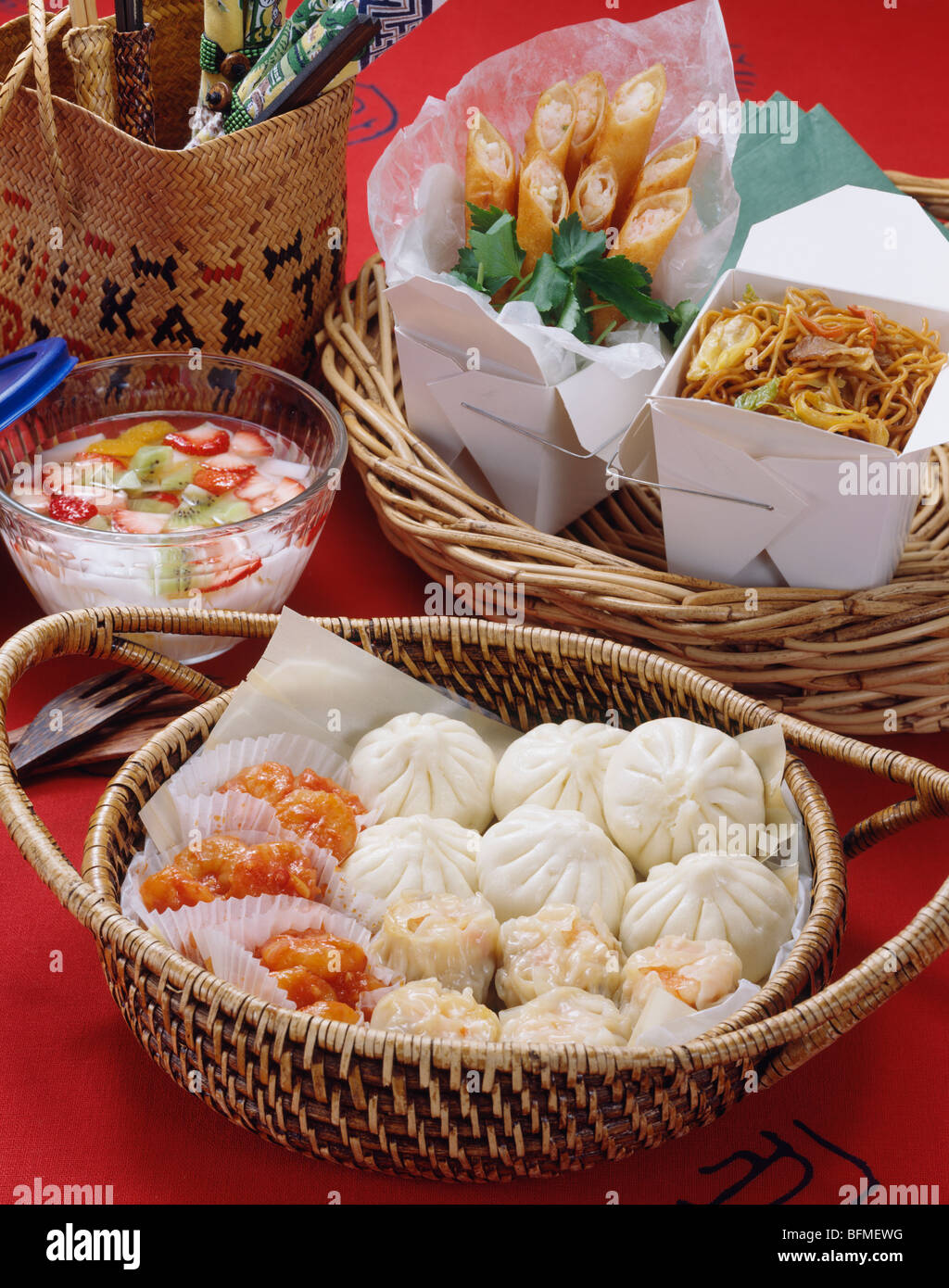 Lunch box of Chinese food Stock Photo - Alamy