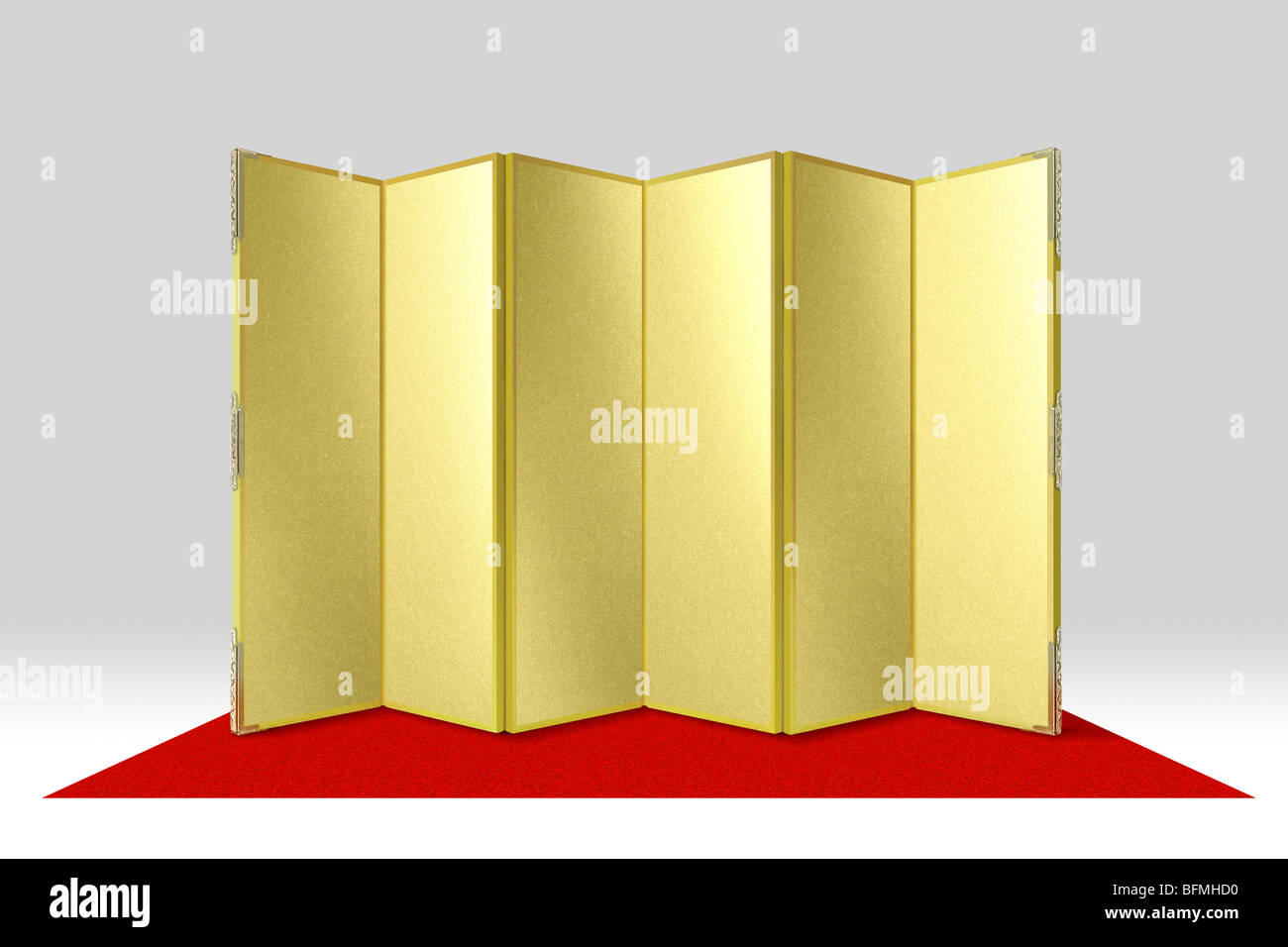 Golden folding screen on a red carpet Stock Photo - Alamy