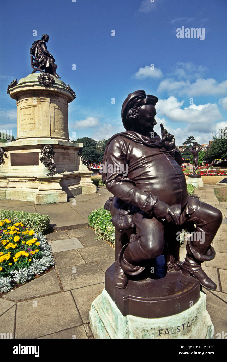 Stratford upon avon statue falstaff hi-res stock photography and images ...