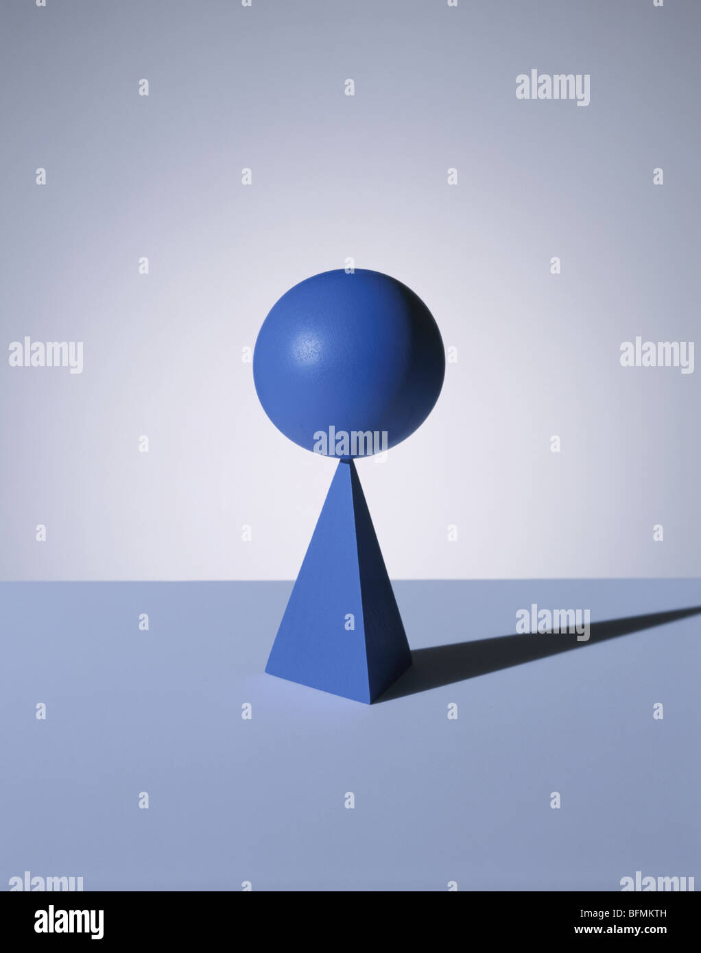 Sided pyramid hi-res stock photography and images - Alamy