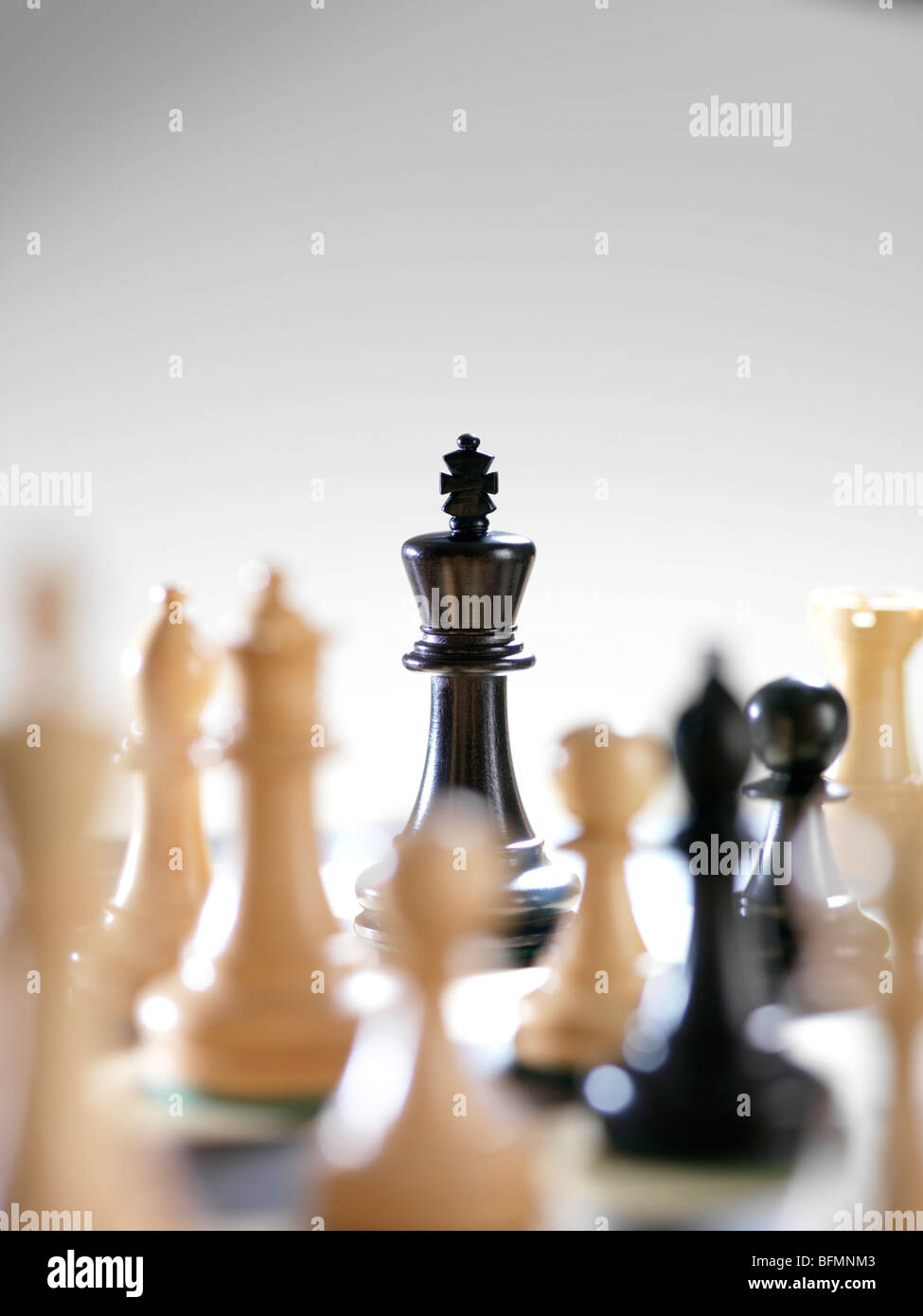 Losing king chess board hi-res stock photography and images - Alamy