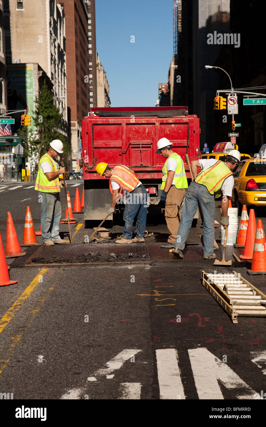 Crew development hi-res stock photography and images - Alamy