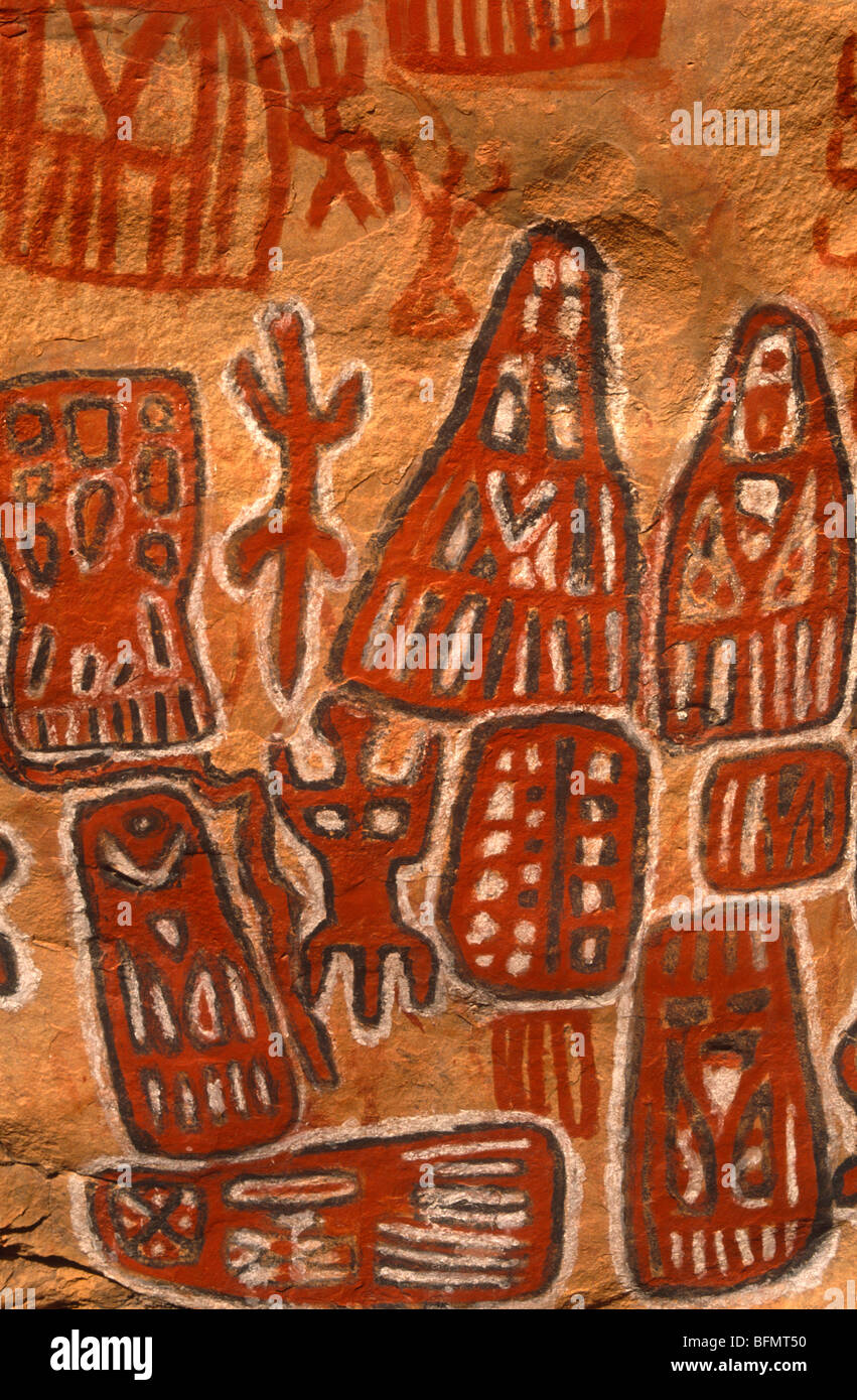 Mali, Bandiagara Escarpment, Songho. In 'Dogon Country' Songho village ...