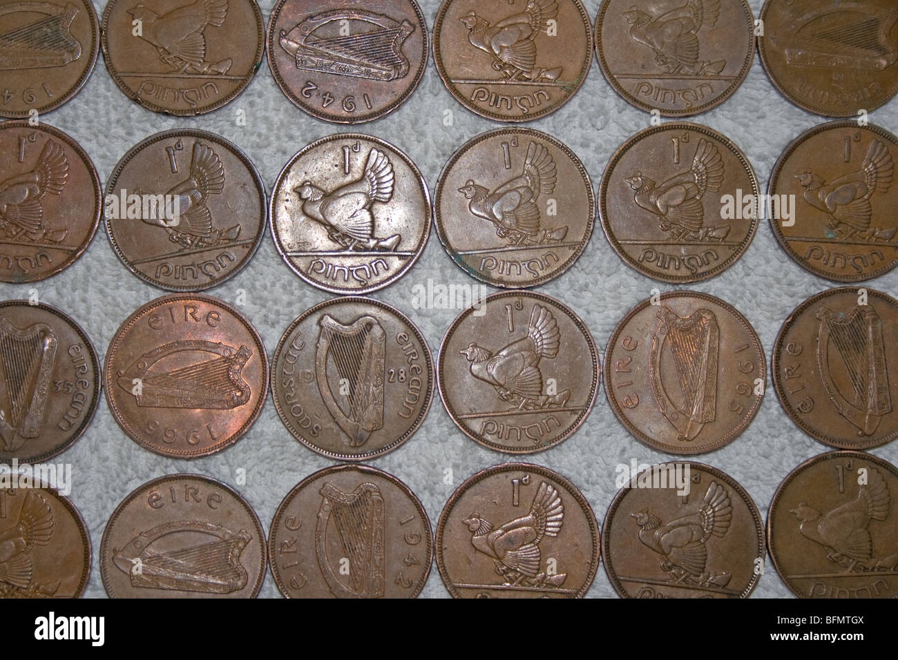 Pre decimal coins hi-res stock photography and images - Alamy