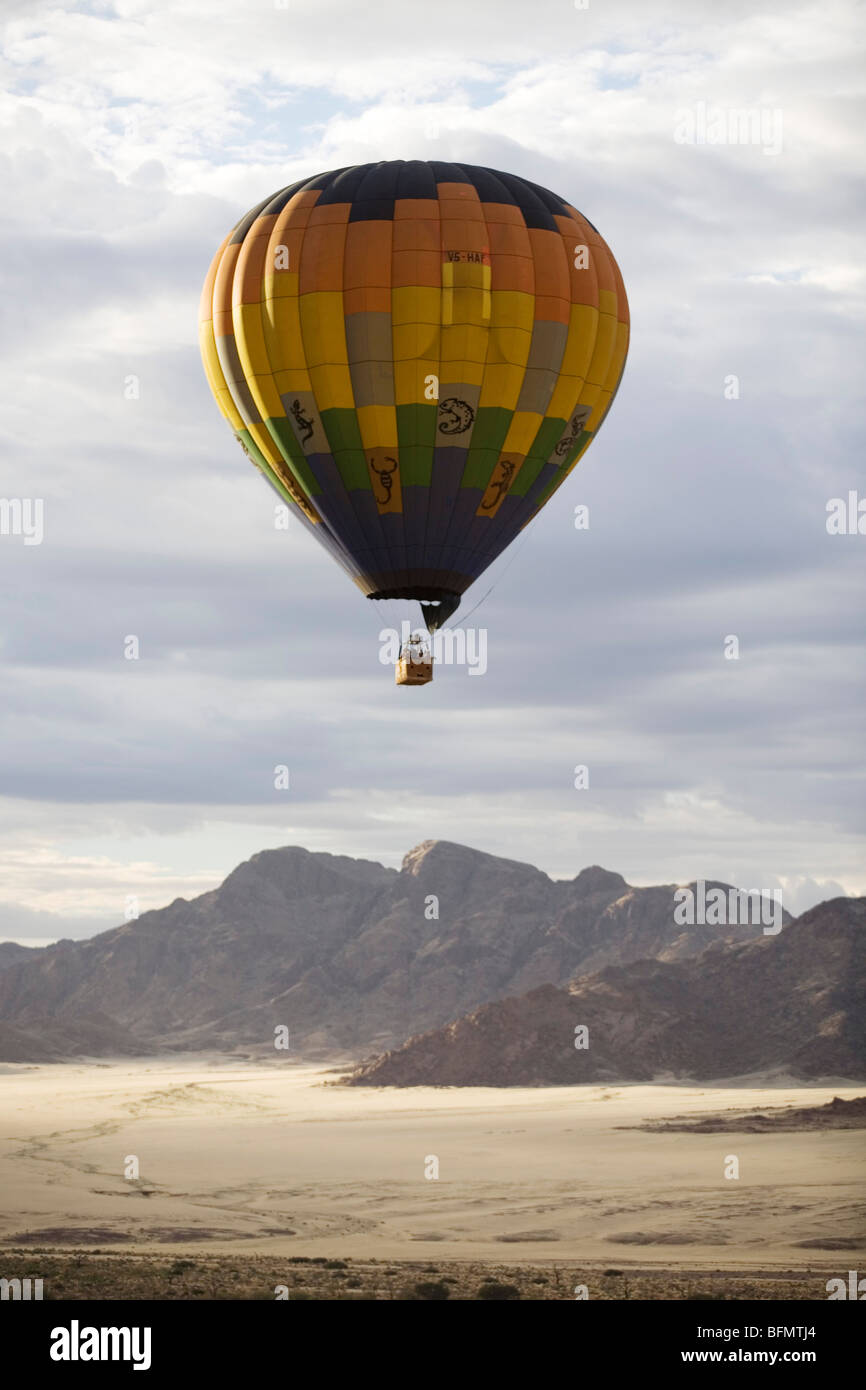 Namib Rand Nature Reserve, Namibia. Dawn balloon flight over the Namib ...