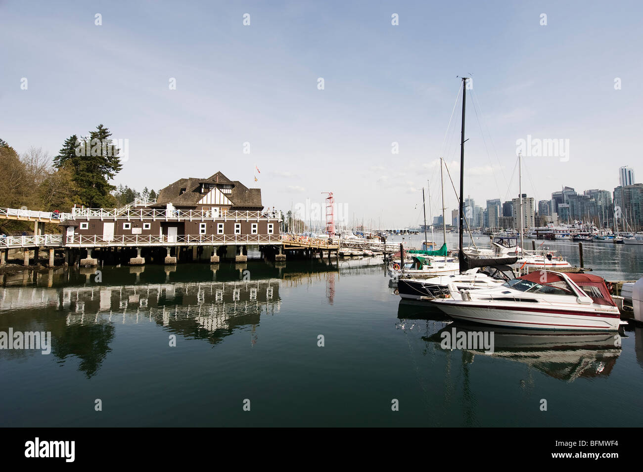 Vancouver rowing club building exterior hi-res stock photography and ...