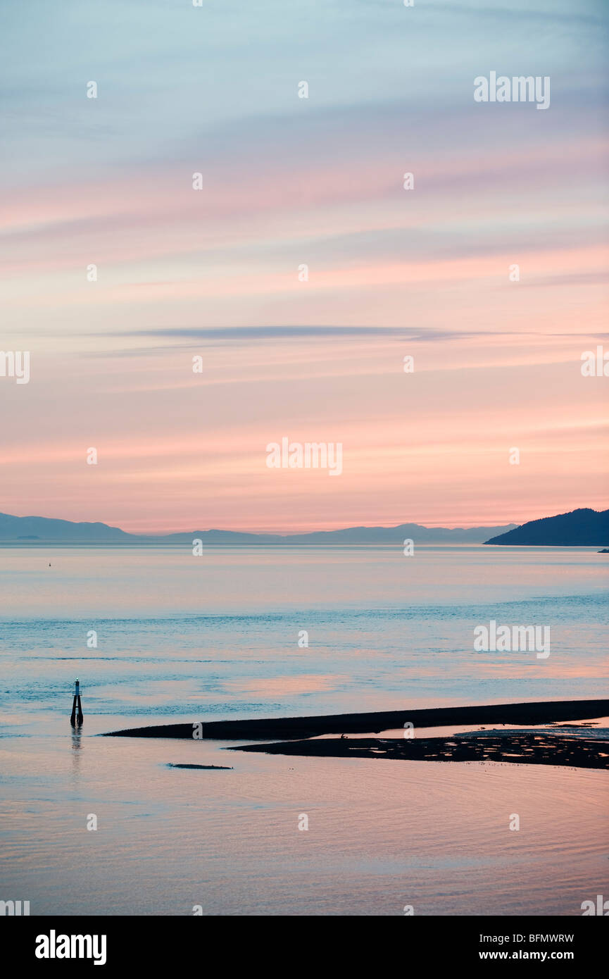 British columbia at sunset hi-res stock photography and images - Alamy