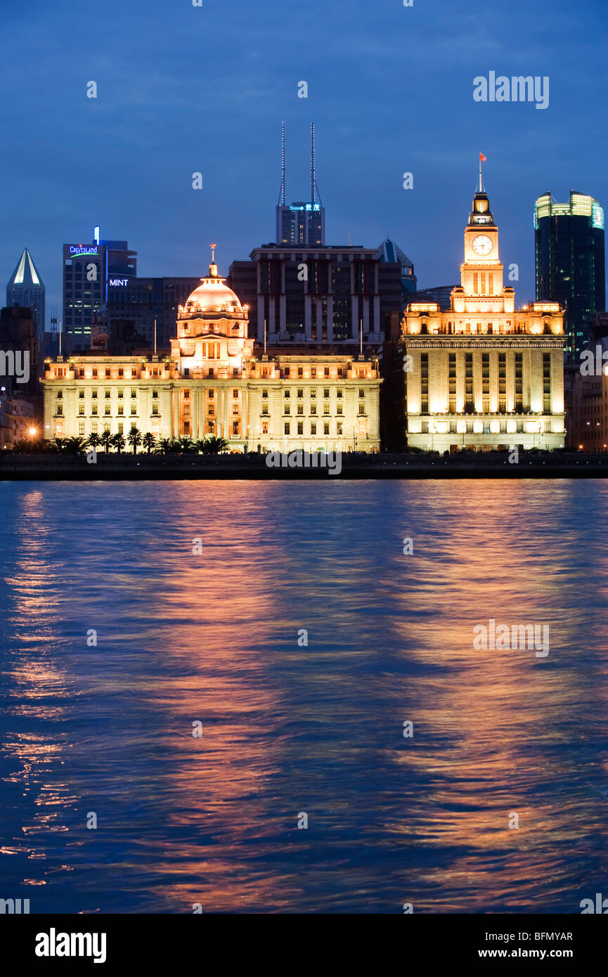 Shanghai the bund hi-res stock photography and images - Alamy
