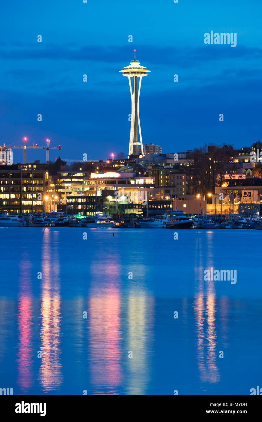 USA, Washington State, Seattle, downtown buildings and Space Needle ...