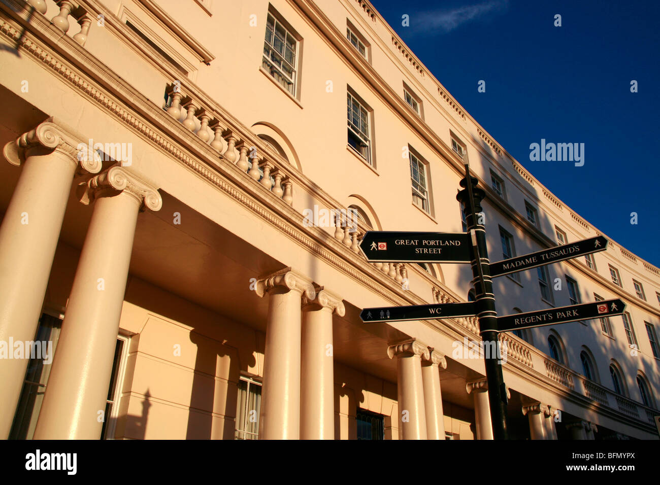 London park crescent hi-res stock photography and images - Alamy