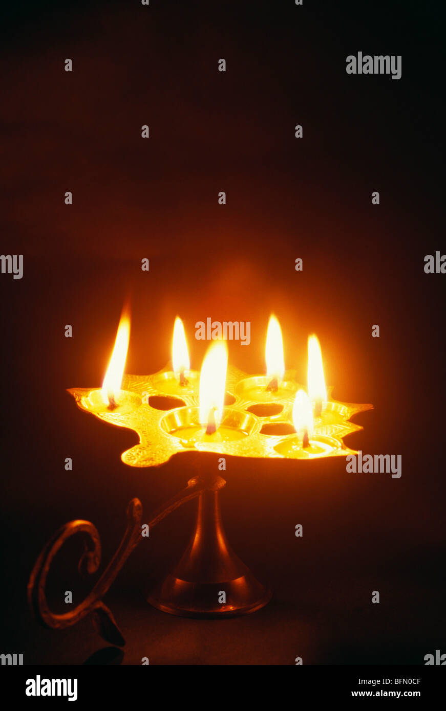 Aarti lamp prepared for worship Stock Photo: 26891551 - Alamy