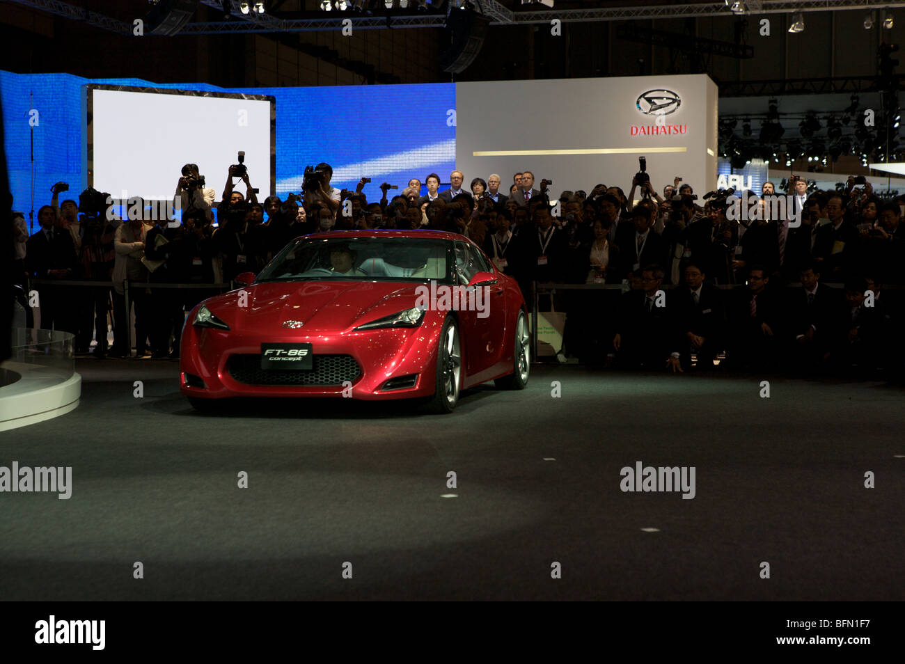 Toyota concept car FT-86 sports coupe displayed at the 2009 Tokyo ...