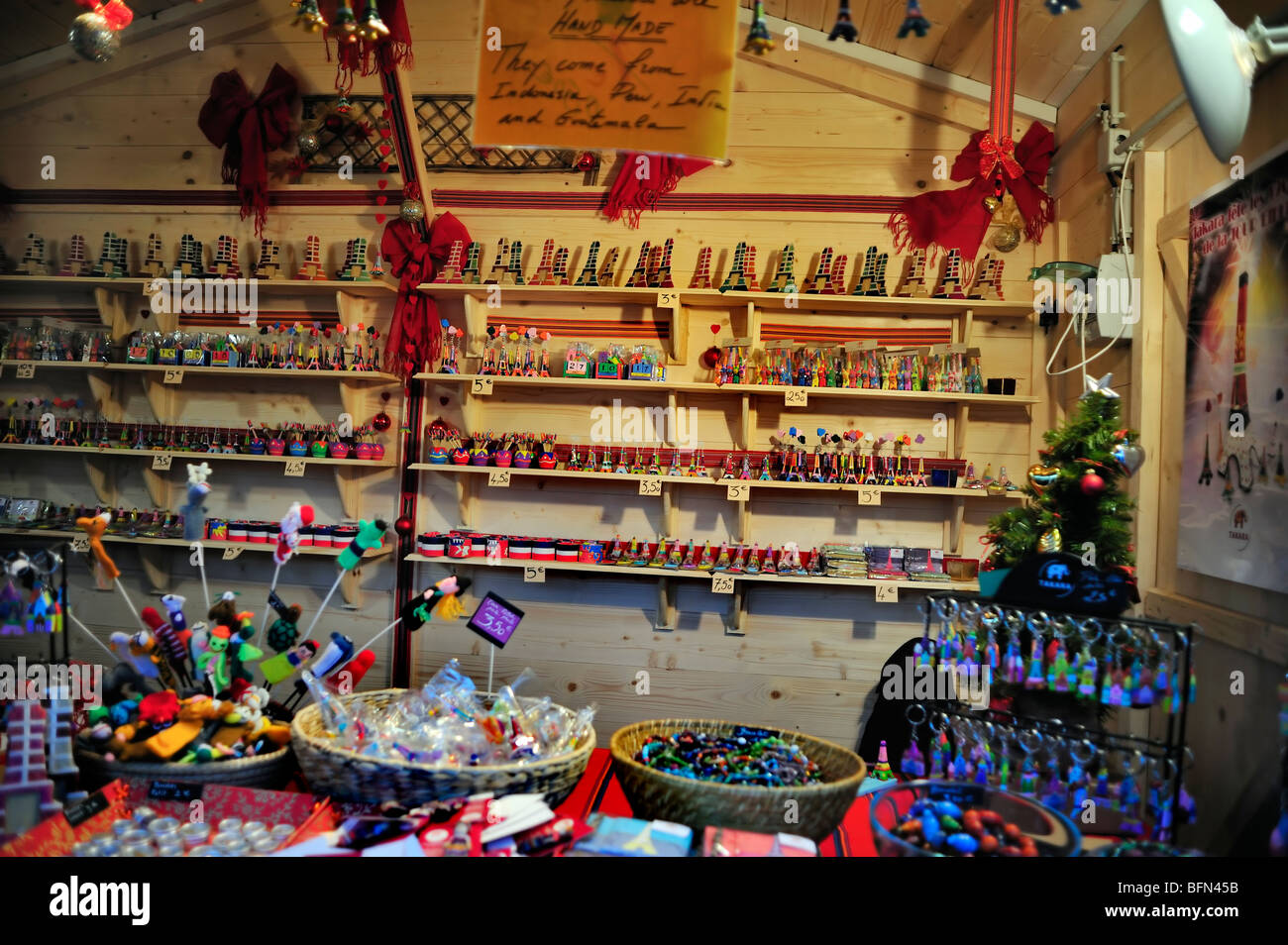Traditional christmas market paris hi-res stock photography and images ...
