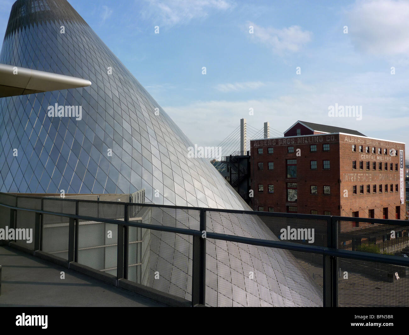 Chihuly bridge glass museum glass hi-res stock photography and images ...