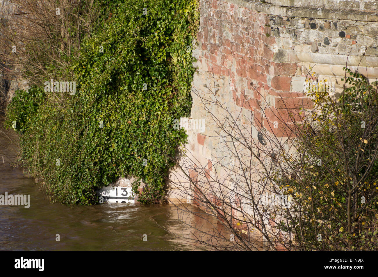 Waterline marker hi-res stock photography and images - Alamy