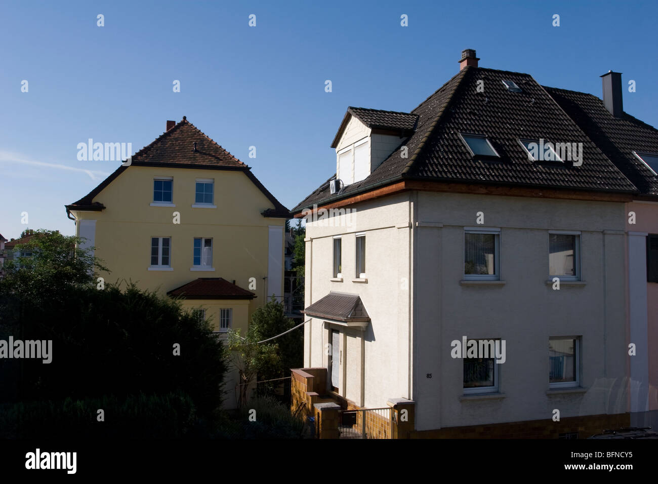 family homes in a residential area in Mannheim, Germany Stock Photo - Alamy
