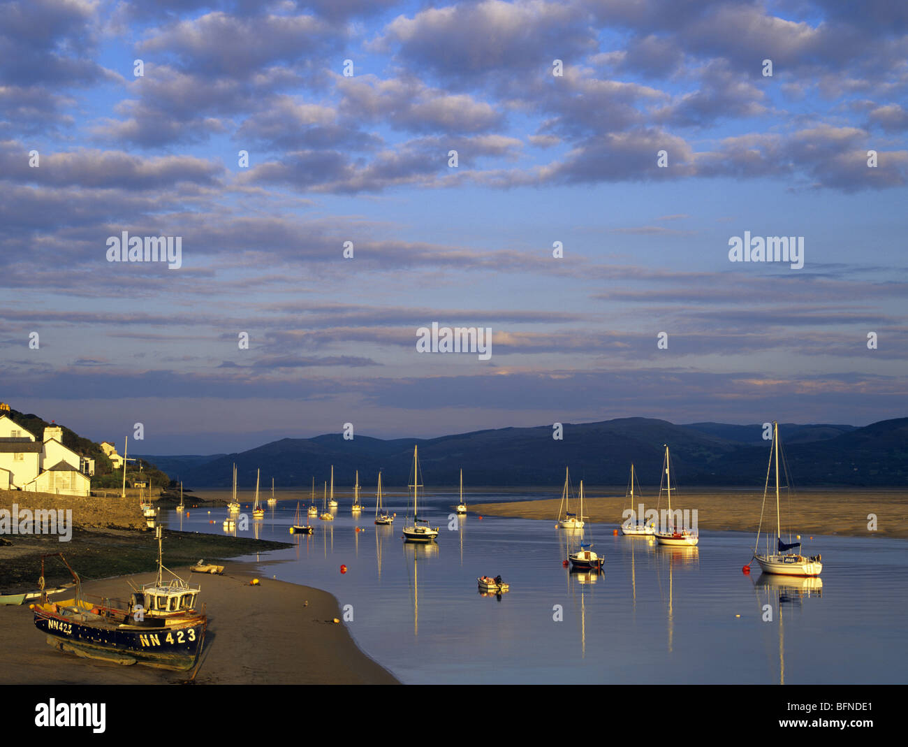 Uk wales gwynedd aberdovey river hi-res stock photography and images ...