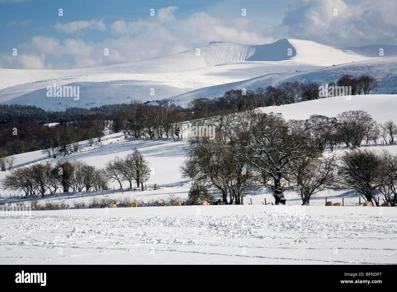 Snow covered Pen y fan and Brecon Beacons Stock Photo - Alamy