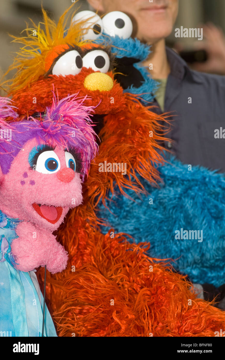 Sesame Street celebrates it's 40th anniversary with the unveiling of a ...