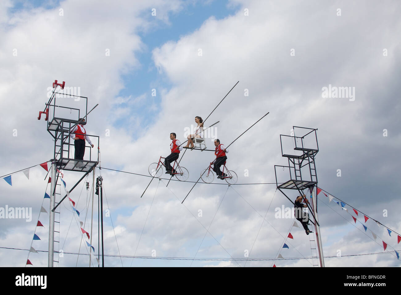 The Flying Wallendas perform on the tightrope Stock Photo - Alamy